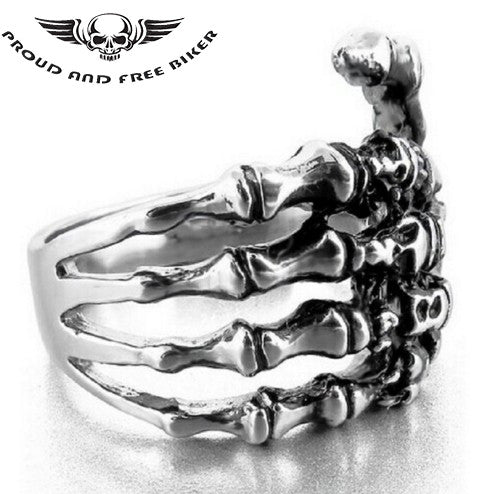 skeleton ring hand
